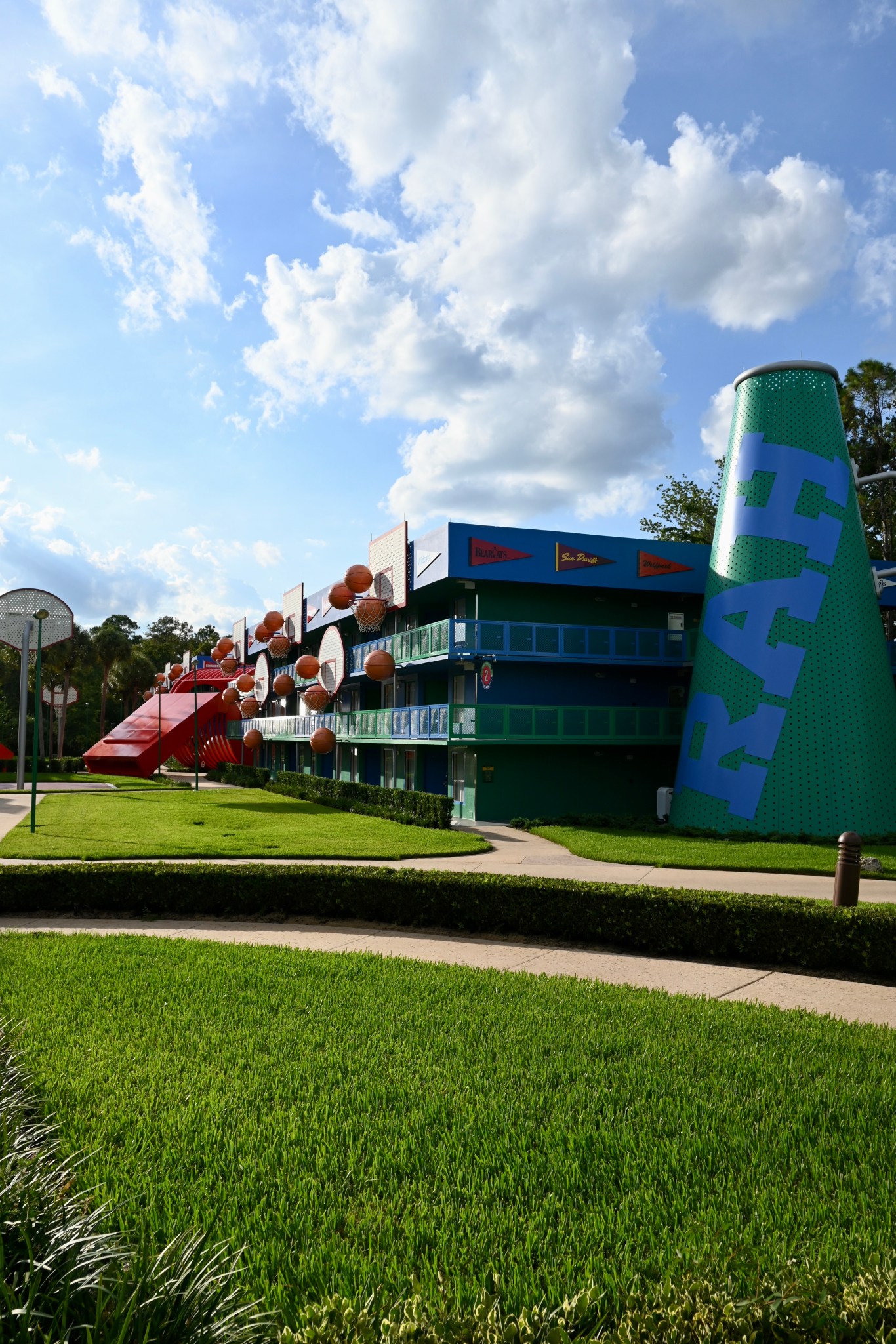 Disney All Star Sports Resort Review – Disney World on a Budget – The ...
